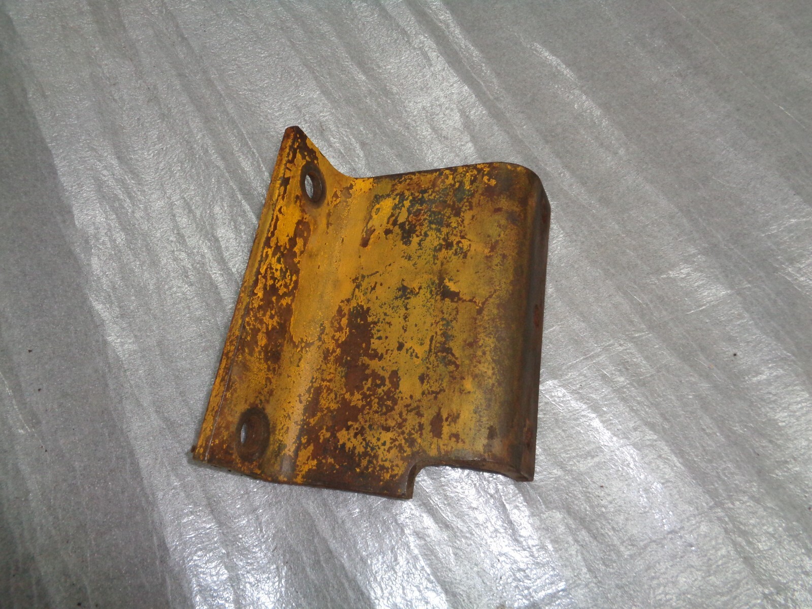 JOHN DEERE 440 CRAWLER / DOZER .RIGHT SIDE FRAME RAIL CENTER SUPPORT ...