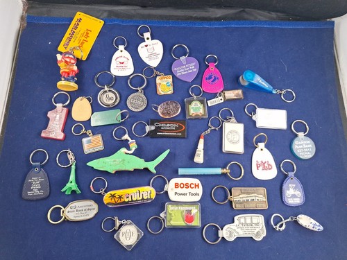 35 Vtg Huge Keychain Hangtag Keychains Lot Advertising Travel Auto Rare ...