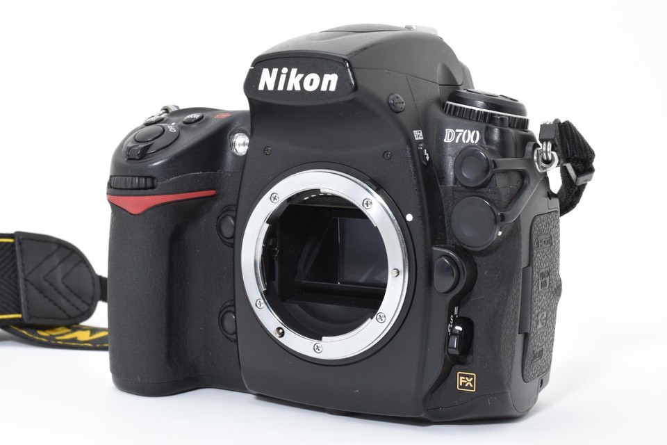 [Exc+5 w/Strap] Nikon D700 12.1 MP Digital SLR DSLR Camera Black Body ...