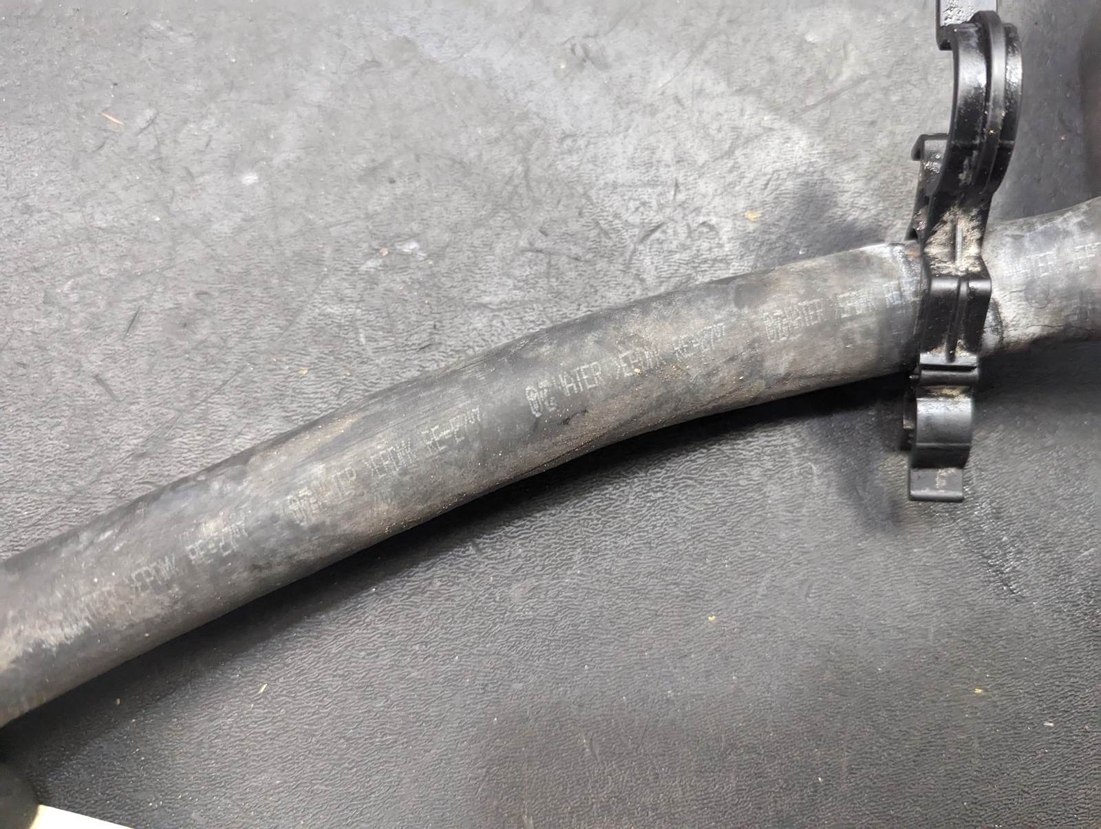 Radiator Coolant By-Pass Hose Tube 2021 Toyota RAV4 16260-F0010 2019 ...