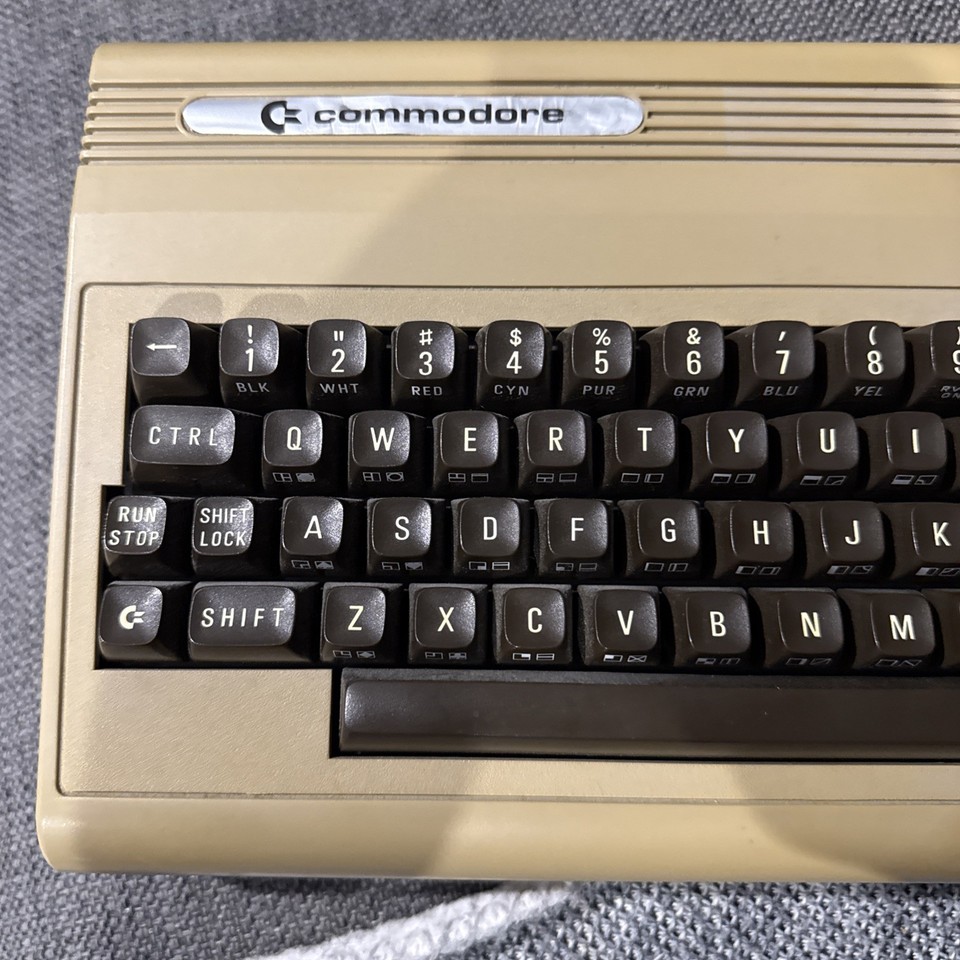 Rare 1982 Commodore 64 "Silver Label", KU-14194HB Mainboard, # WGB1699 ...