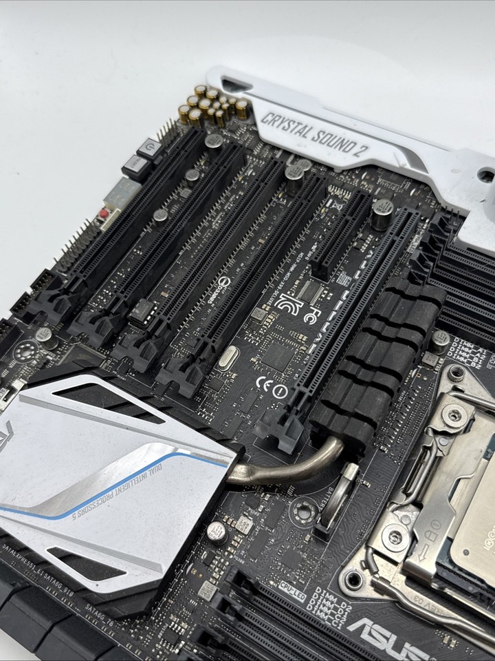 ASUS X99-DELUXE ATX Motherboard LGA 2011-3 DDR4 USB 3.0 & intel CPU (L7 ...