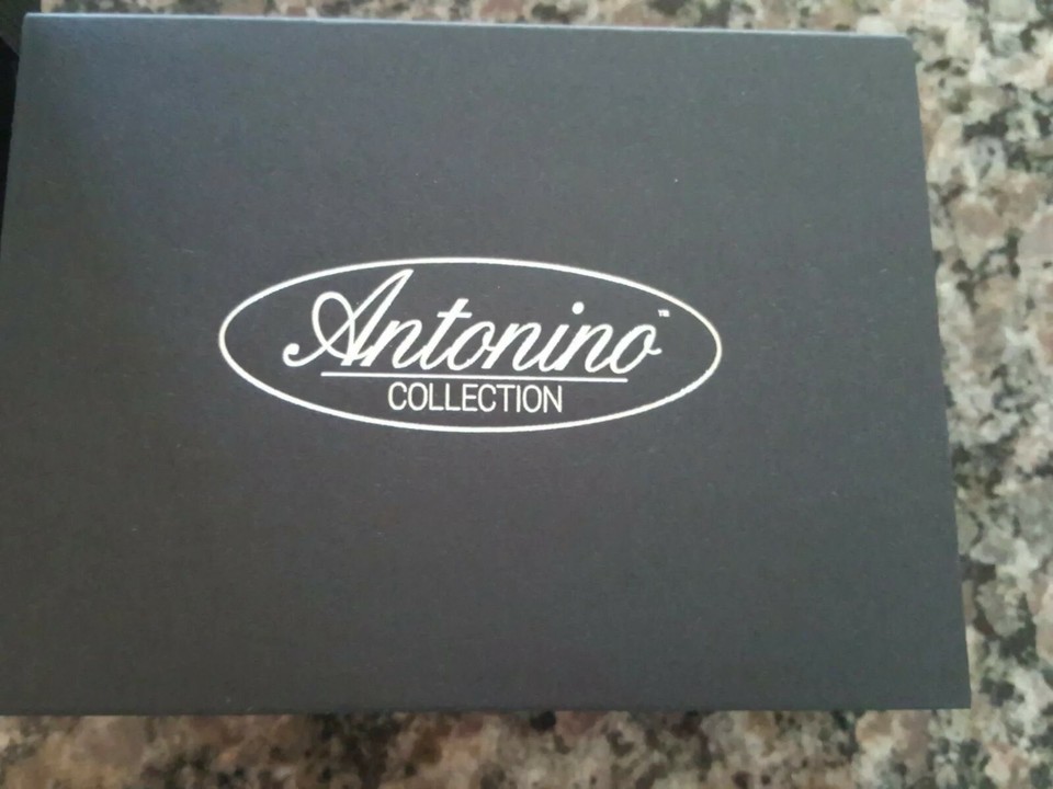 Antonio Collection Men's And women's New In Box Silver Watch great gift ...