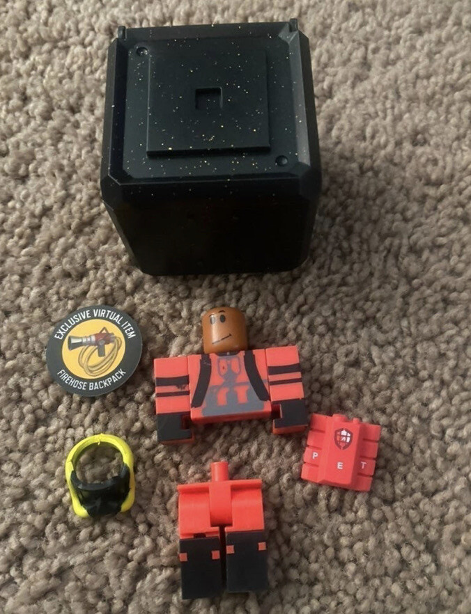 Roblox Celebrity Series 9 Pinewood Fire & Rescue | eBay