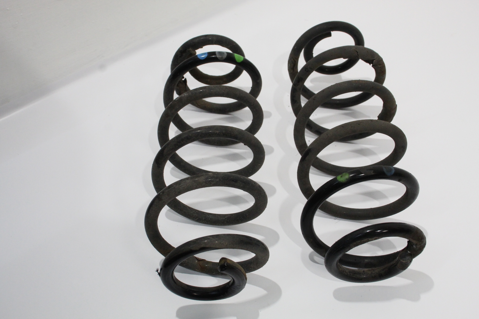 Audi A4 8K B8 Rear Coil Springs Pair 1 Green 1 Grey 1 Blue 8K0511115HB ...