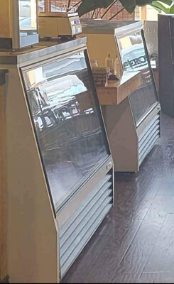 72" Refrigerated Deli Display Case USED True TSID-72-3 (2 Available) | eBay