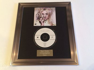 PERSONALLY SIGNED/AUTOGRAPHED PIXIE LOTT - PIXIE LOTT FRAMED CD ...