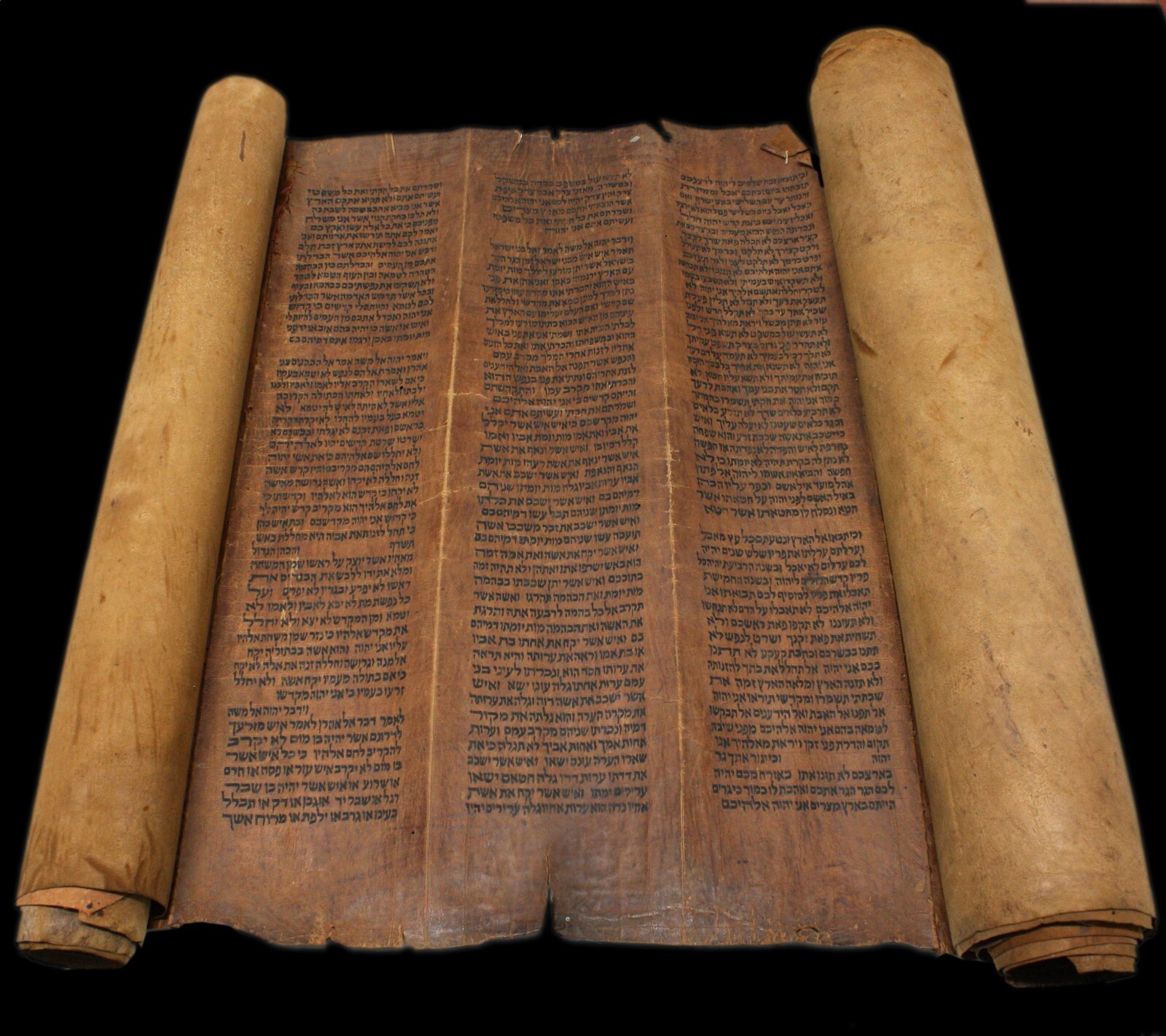 TORAH BIBLE VELLUM MANUSCRIPT COMPLETE Leviticus Scroll 400-500 YRS OLD ...
