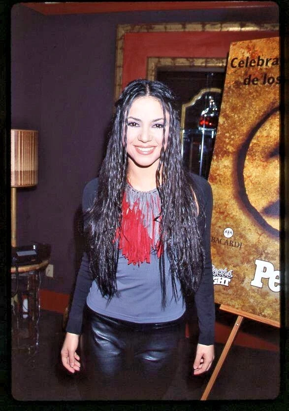 Shakira Dreads Loca