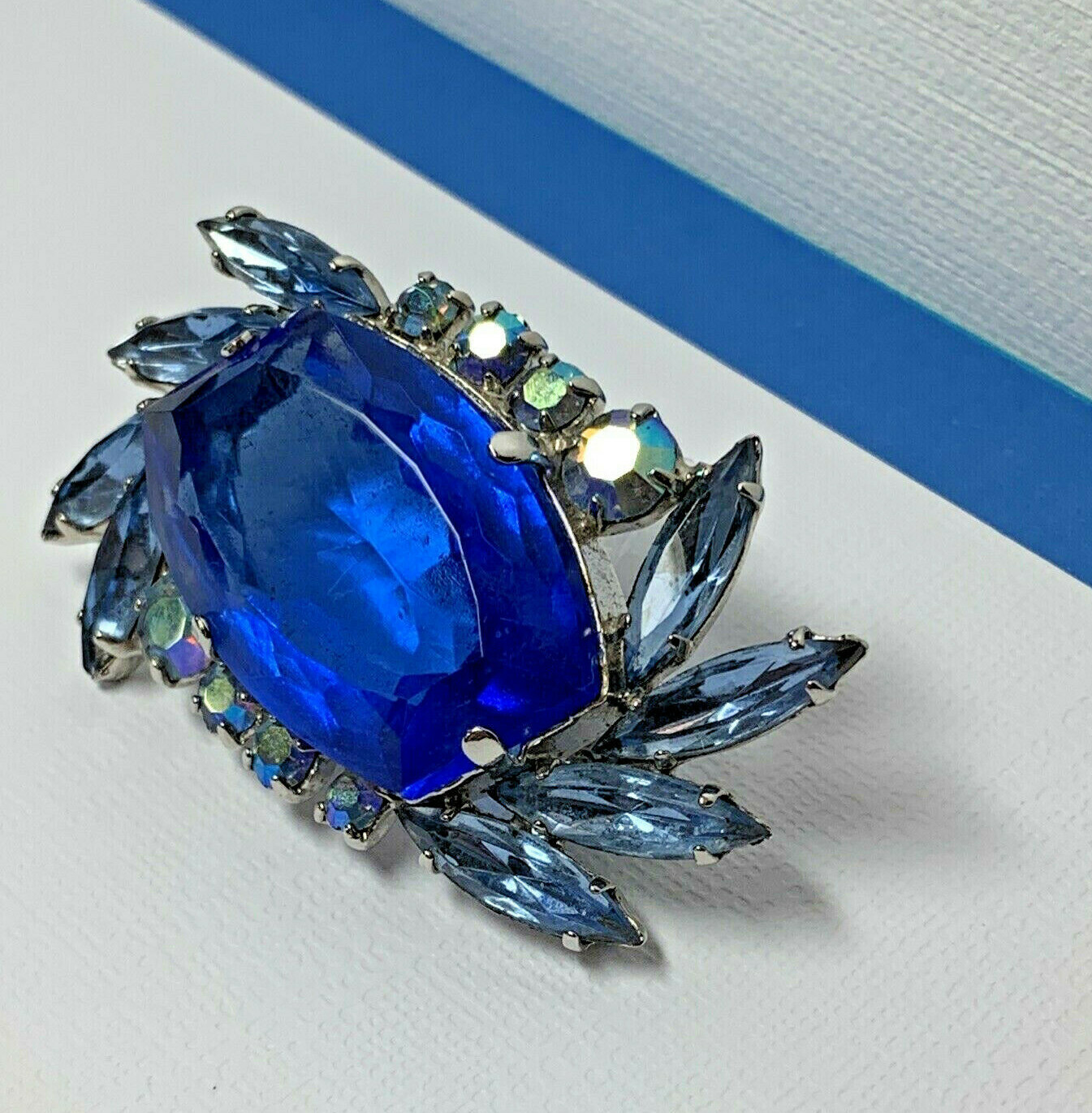 Vintage Bright Blue Rhinestone Navette Pale Blue Rhin… - Gem