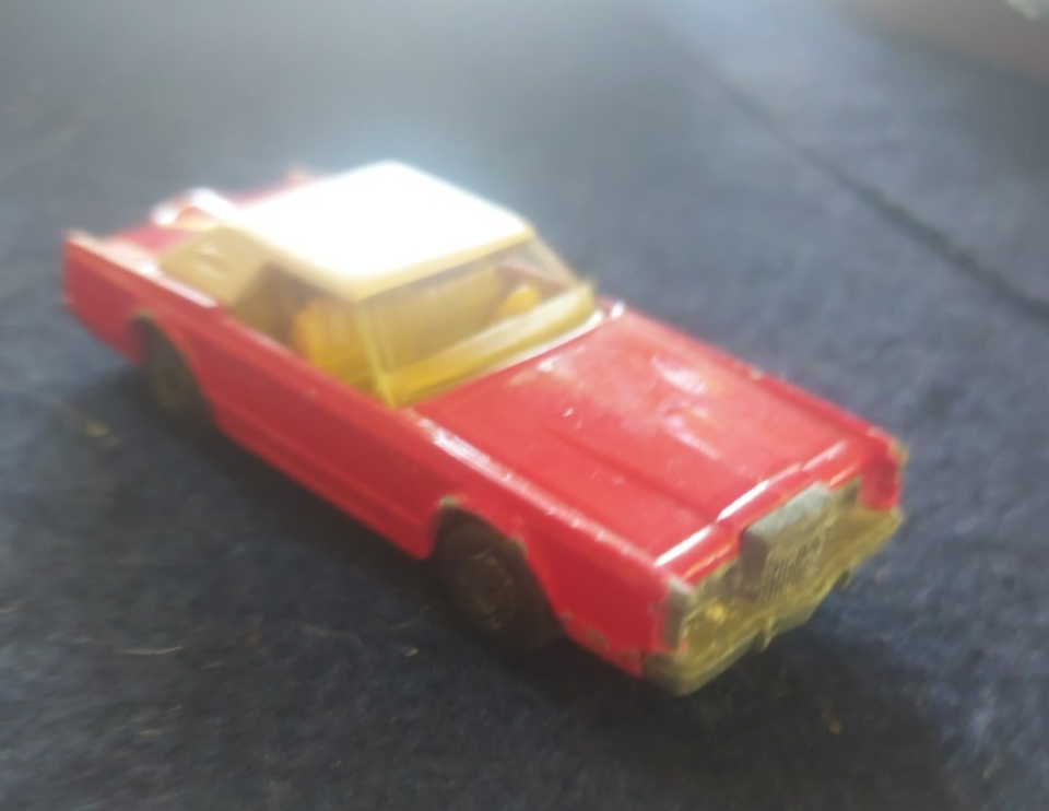 Vintage 1979 Matchbox Superfast #28 Lincoln Continental Mk. V Red ...