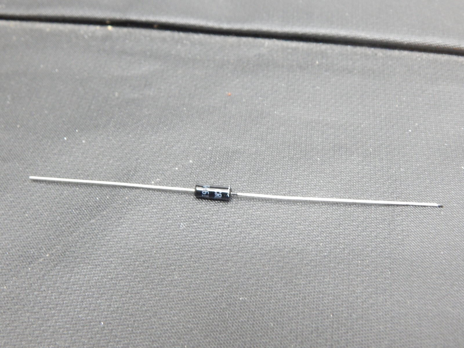 CRL 1N4612 TEMPERATURE CoOMPENSATED ZENER REFERENCE DIODE 6.6V DO-35 ...