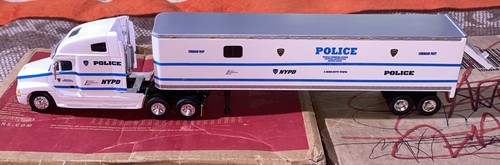 Kitbash 1/64 Freightliner Mobile Command Post NYPD NEW YORK POLICE ...