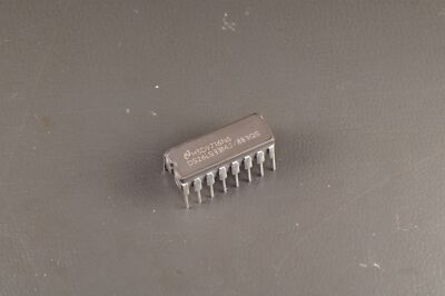 DS26LS33MJ/883QS National Semiconductor Quad Differential Line Receiver ...