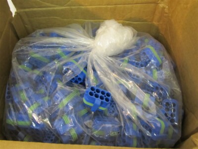 Eaton 32006-D22, Connection Housing Male Tang w/ Seal, 8 Position, 250 ...