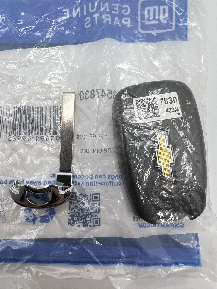 Genuine GM Keyless Entry Remote Smart Key Fob Transmitter 13530713 ...