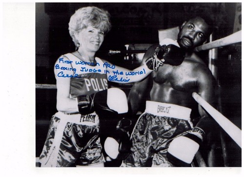 CAROL POLIS-FIRST WOMAN PRO BOXING JUDGE IN WORLD- signed 8x10 Photo ...