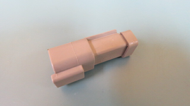 Deutsch DT04-2P-CE01 Qty of 35 per Lot Automotive Connectors 2P DT RECP ...