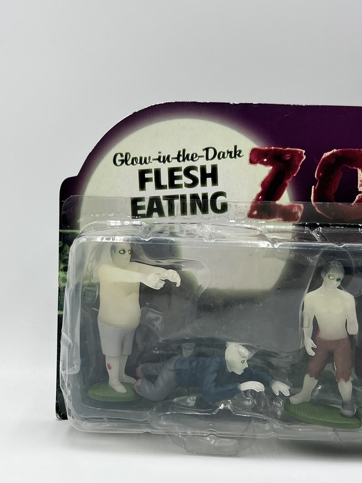 Zombies Playset Figures, Glow In The Dark Flesh Eating, Accoutrements ...