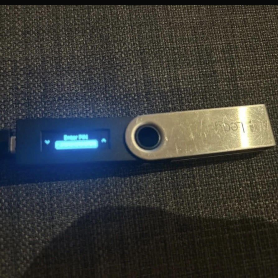 Ledger Nano S Crypto Hardware Wallet Good Condition | eBay UK