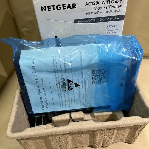 NETGEAR AC1200 WIFI Cable Modem Router C6230 Blk 802.11ac Dual Band ...