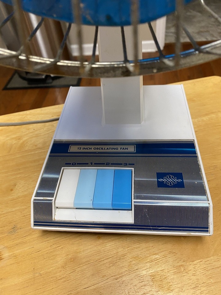 Vintage Lasko 12” Oscillating Blue Blades Desk Fan 3 Speed Type 12 ...