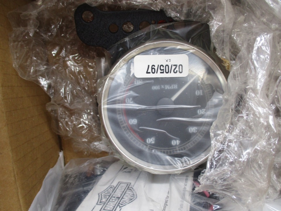 Harley Davidson Genuine NOS Road King Tach Tachometer Gauge Kit 67147 ...