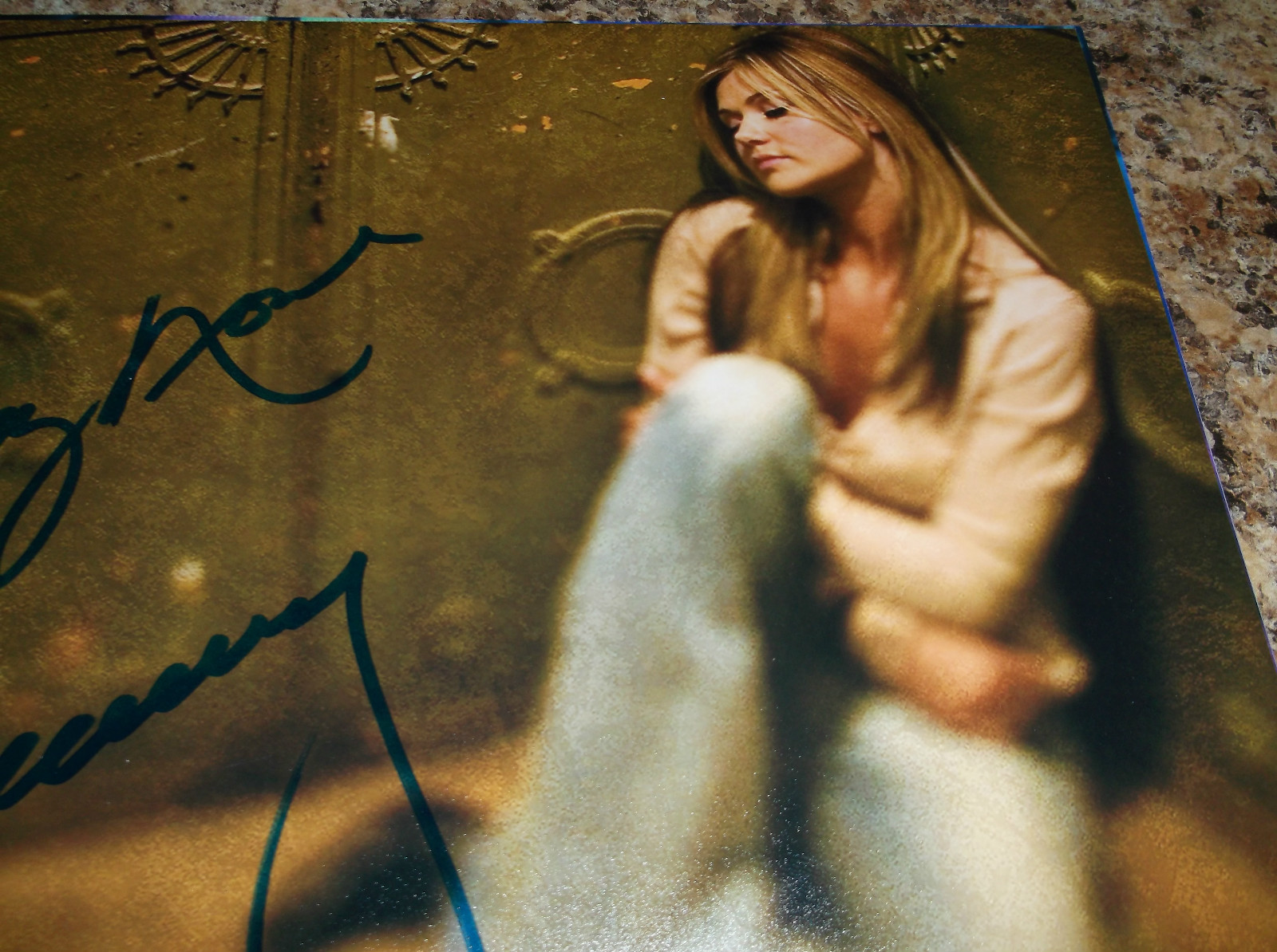 BEVERLEY MAHOOD LACE CANADIAN COUNTRY MUSIC STAR AUTOGRAPHED 8 X 10 ...