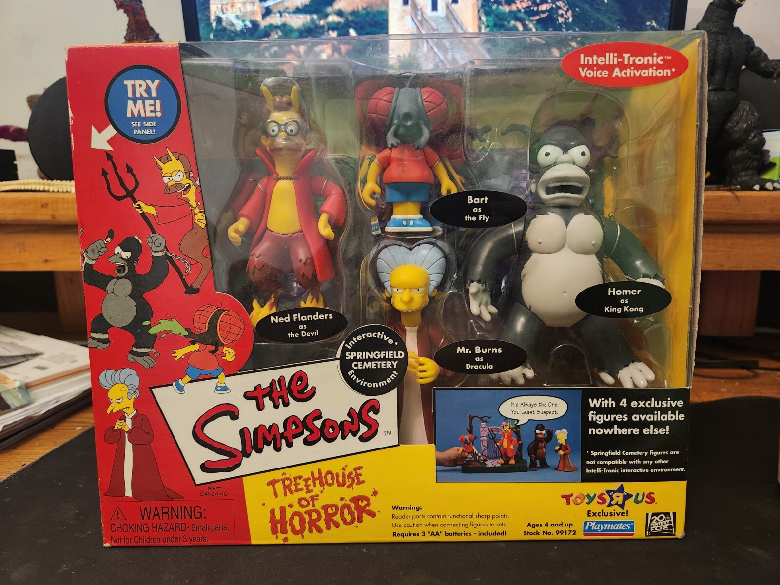 Playmates Simpsons Treehouse of Horror Springfield Cemetery Figure Set ...