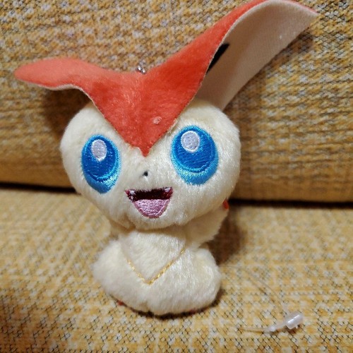 Pokemon Ball Chain Mascot Pokemon Victini | eBay