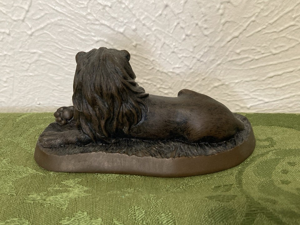 Vintage Hallmark Little Gallery Bronze Lion & Lamb 1978 A World At ...