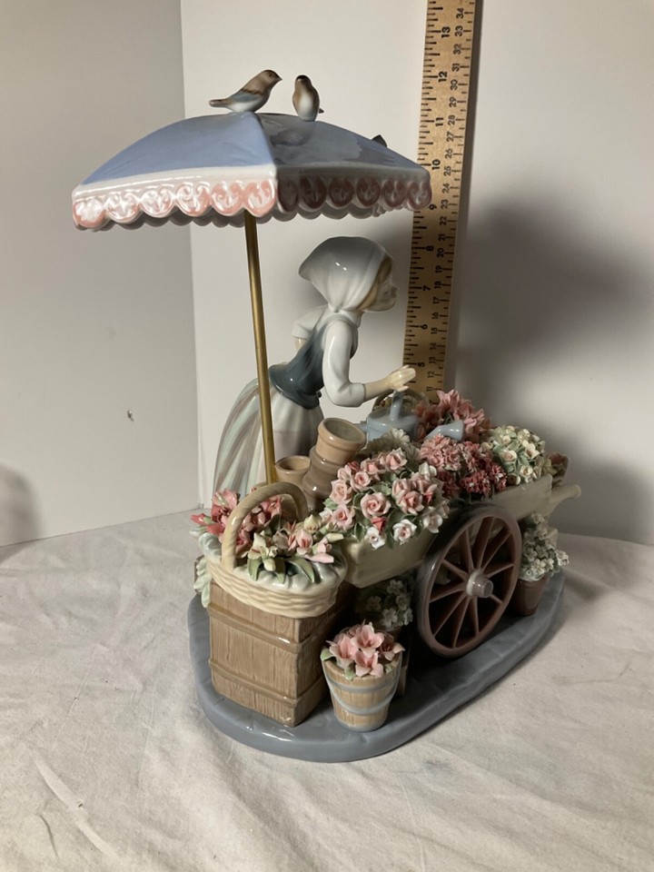 Lladro #1454 flower Season shop on park street Sculpture Porcelain ...