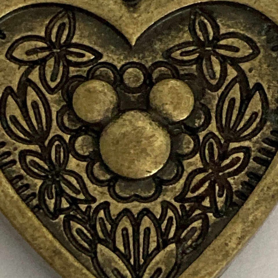 Vintage Disney Hidden Mickey Mouse Heart Locket Necklace Disneyana 30 ...