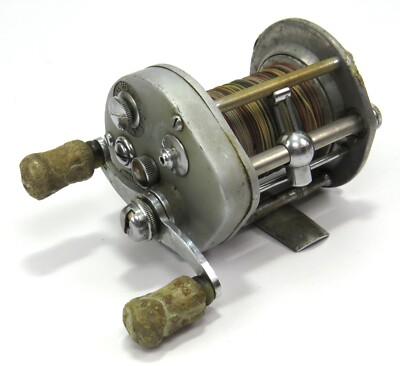 Casting Reels - Vintage Pflueger Supreme Casting Fishing Reel