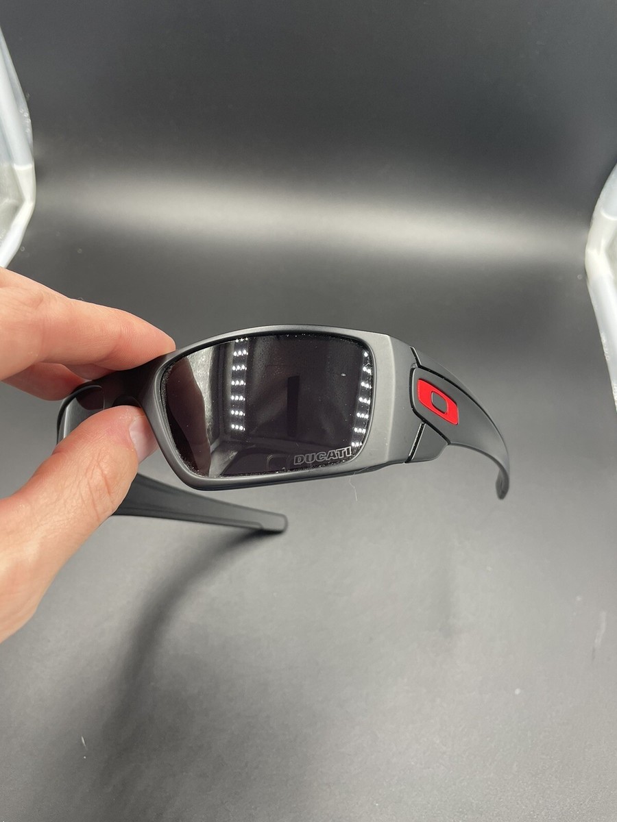 Oakley Ducati Fuel Cell Matte Black w/ Warm Grey Lenses New Oakley Ducati Fuel Cell Matte Black w/ Warm Grey Lenses New