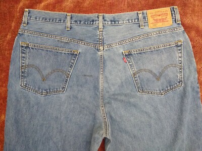Levi 560 Jeans, Men's 43x32, Comfort Fit, Tapered Leg, Medium Wash ...