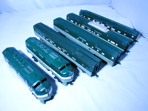 Vintage 1950s A.C. Gilbert HO Train Set Main Street of the Northwest | eBay