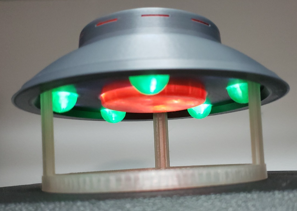 The Invaders UFO/Flying Saucer - Medium - In Flight With Stand & Lights ...