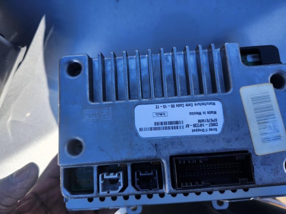 2012 FORD OEM FOCUS SONY NAVIGATION GPS AM / FM RADIO CD PLAYER CM5T ...