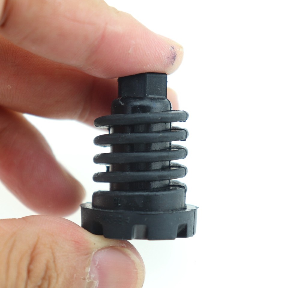 0009987340 1PCS Mercedes Benz Radiator For Core Support Mount Frame ...