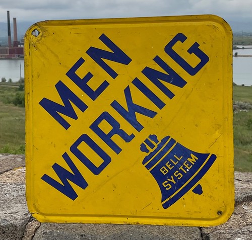 SIGN METAL MEN WORKING BELL SYSTEM ORIGINAL INDUSTRIAL TELEPHONE ...