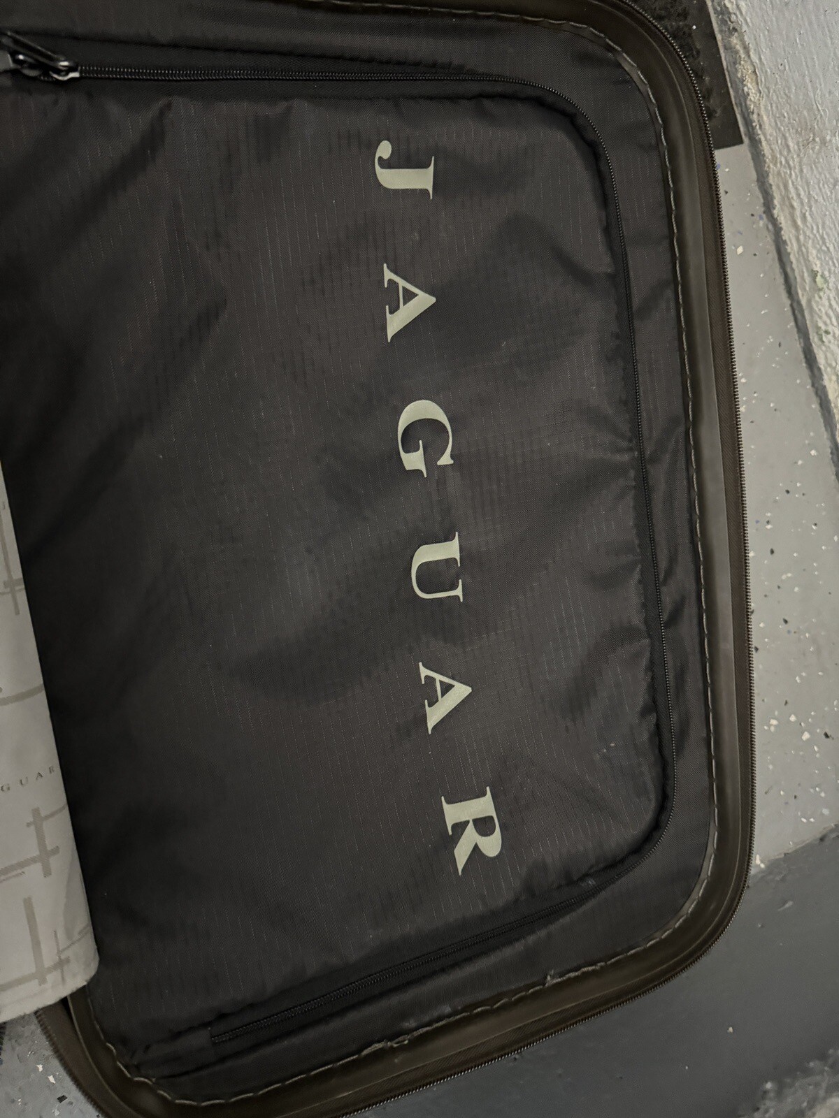 Jaguar Suitcase Spinner Rolling Suitcase Carry On Luggage Built In ...