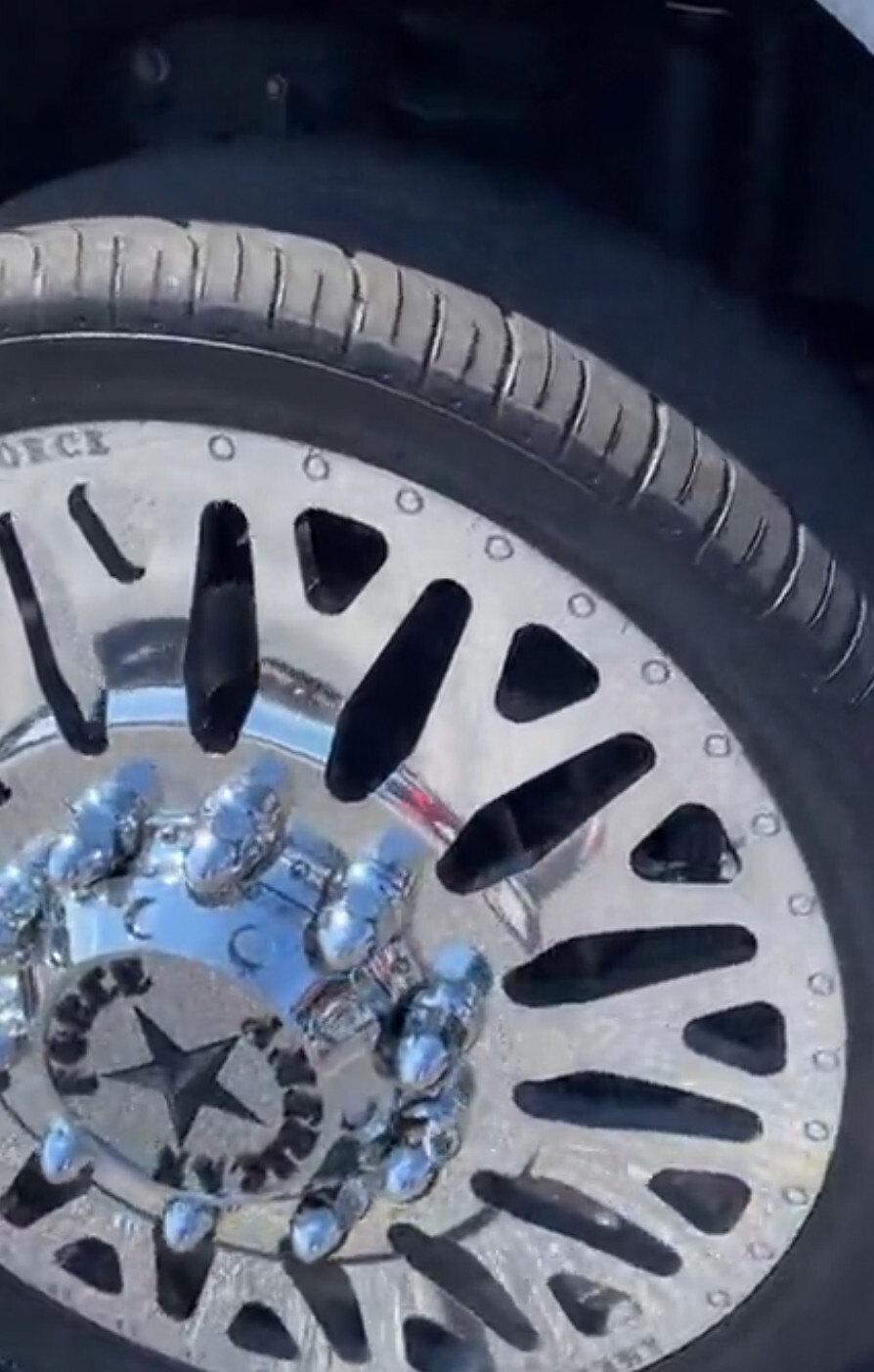 American Force Wheels G17 Evo Dually 28x8.25 With Lexani Tires | eBay