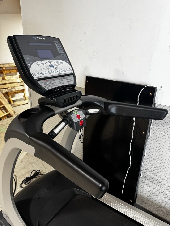 True Fitness CS500 Commercial Treadmill | eBay