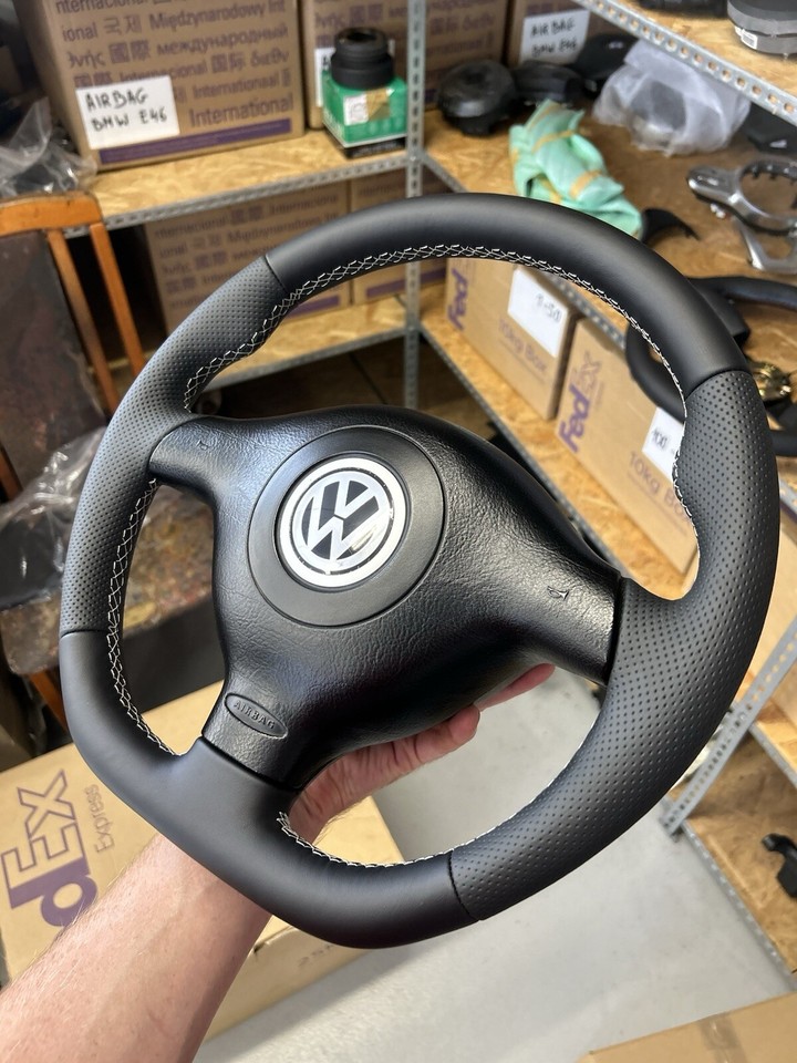 VW Golf Mk4 GTI R32 Steering Wheel Flat Bottom Passat B5 Custom Leon ...