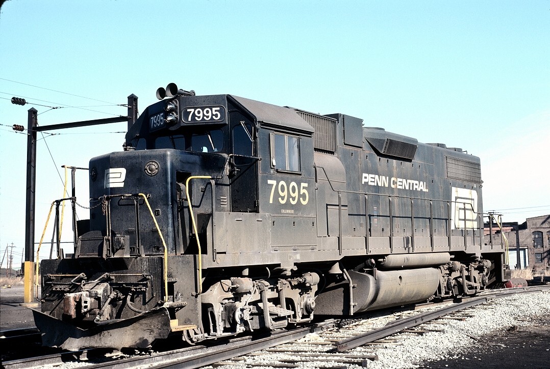 Penn Central (PC) - GP38 - #7995 - Original 35mm Slide (b) | eBay