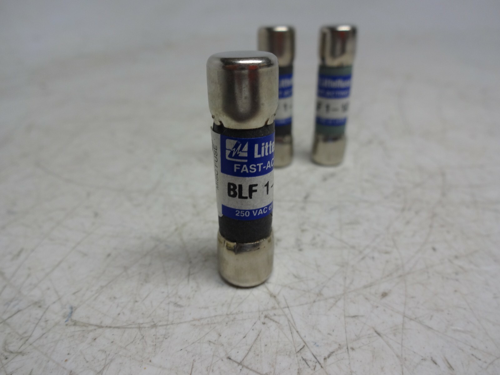 Lot of 3 Littelfuse BLF-1-1/2 Fuse Fast Acting 250V BLF1-1/2 | eBay