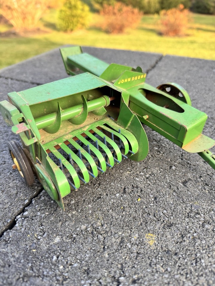 Vintage Eska Ertl 1/16 John Deere Hay Baler & Hay Elevator Metal Farm ...