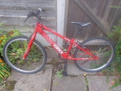 Apollo Vortice red junior bike age 7-11, great condition | eBay UK