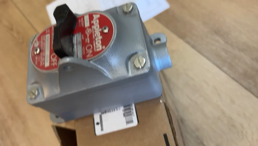 NEW APPLETON EDSC150F1-Way 2-Gang 20-Amp EXPLOSION PROOF SWITCH 20A 3/4 ...